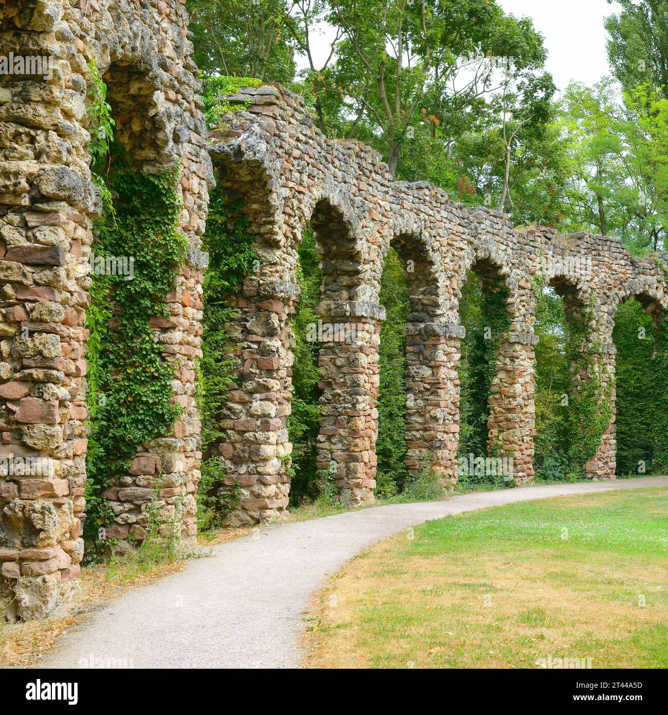 Brick stone arches hi-res stock photography and images - Alamy