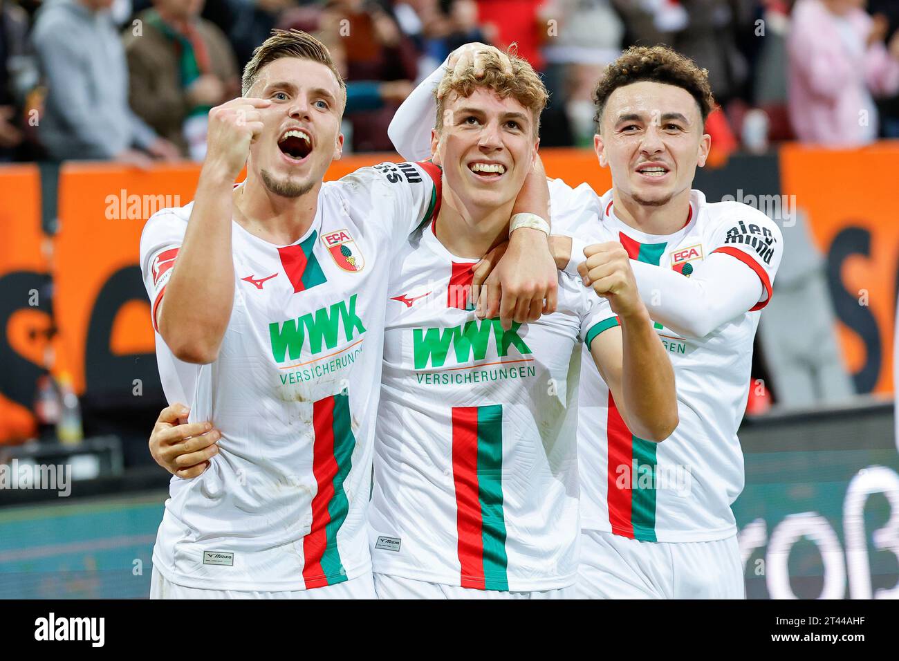 Augsburg, Germany. 28th Oct, 2023. Soccer: Bundesliga, FC Augsburg ...