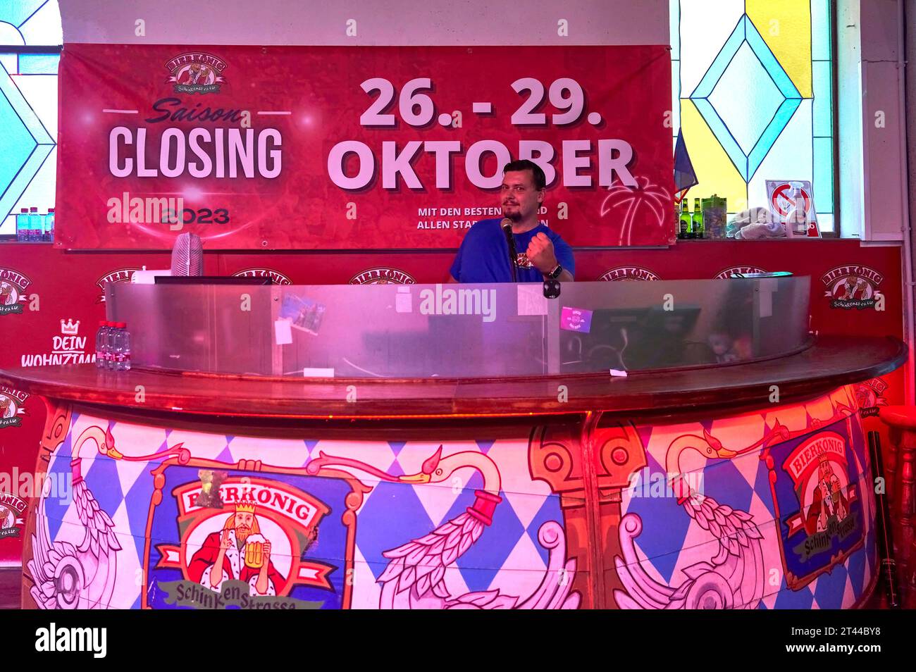 DJ Cashi/Steve Carstensen beim Mallorca Saison-Closing 2023 im ...