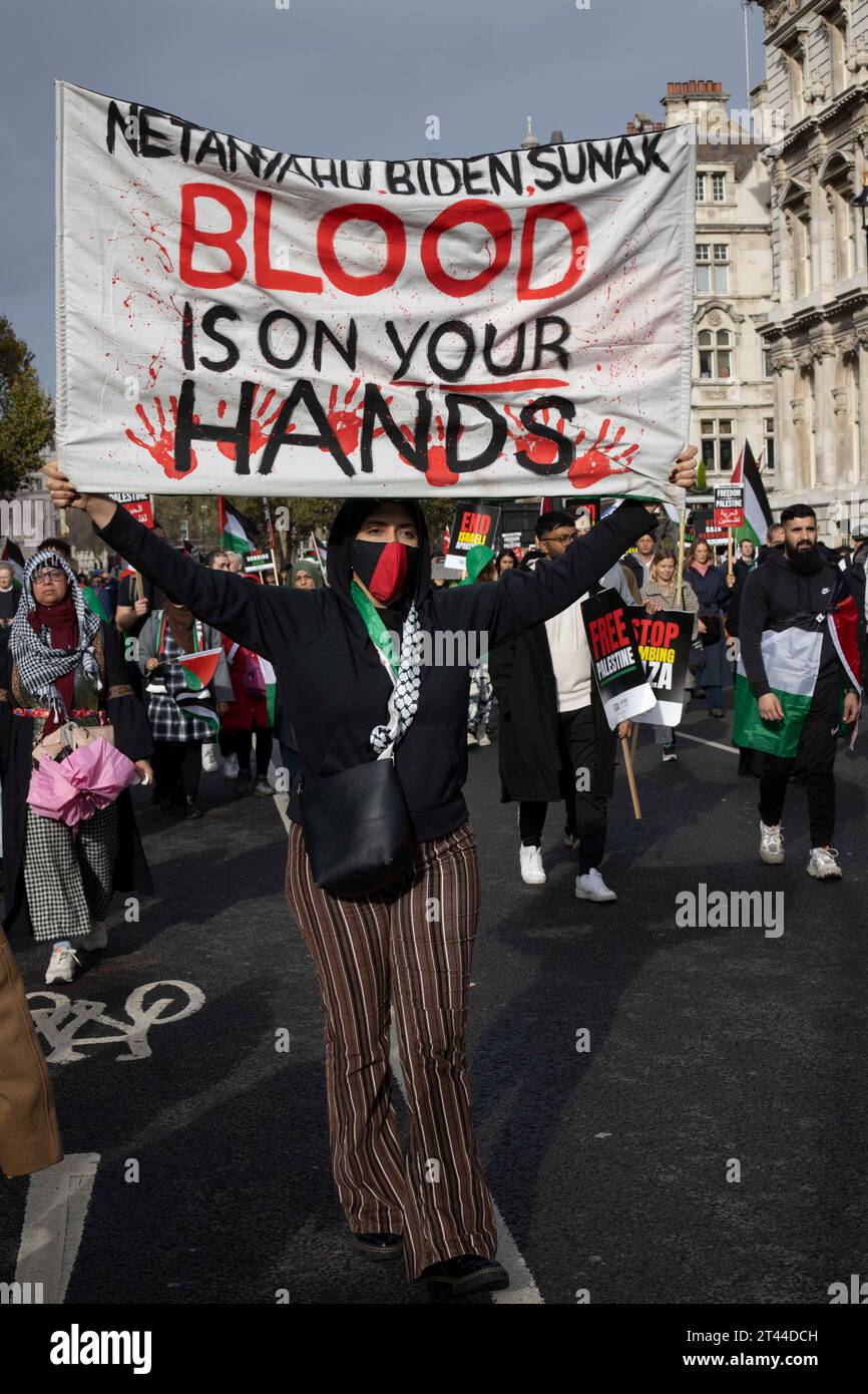 An estimated 100,000 people take part in the Free Palestine and anti ...