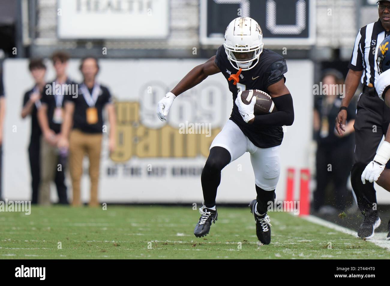 ORLANDO, FL - OCTOBER 28: UCF Knights wide receiver Javon Baker (1 ...