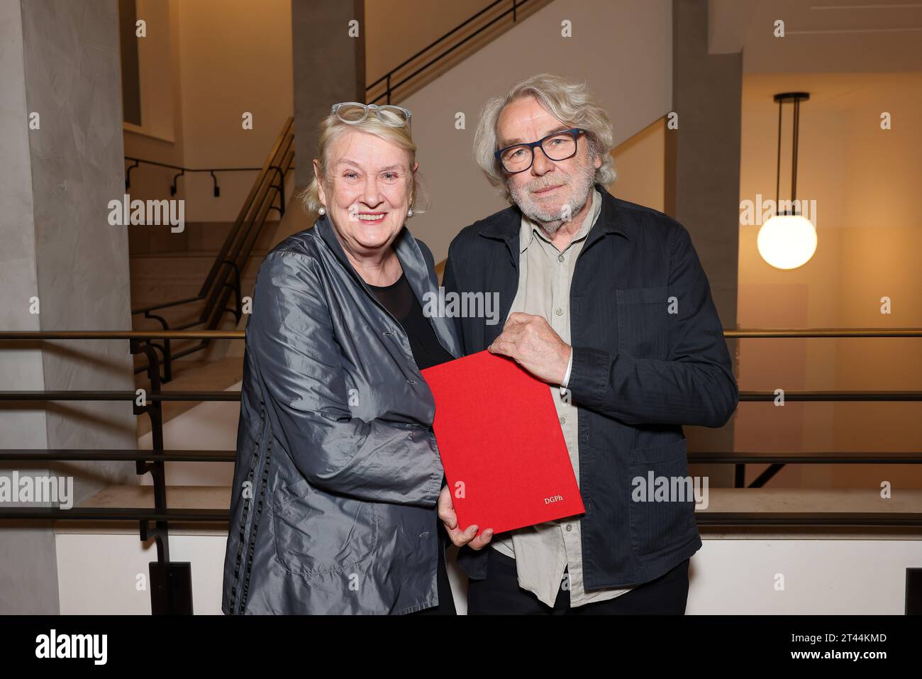 Potsdam, Germany. 28th Oct, 2023. Winners Ute Mahler and Werner Mahler ...