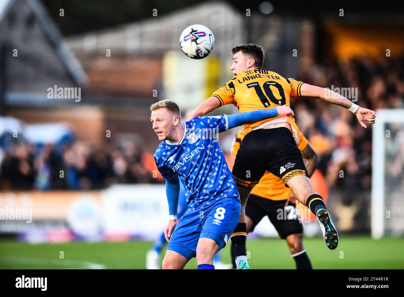 Jack Lancaster (10 Cambridge United) challenged by Callum Guy (8 ...