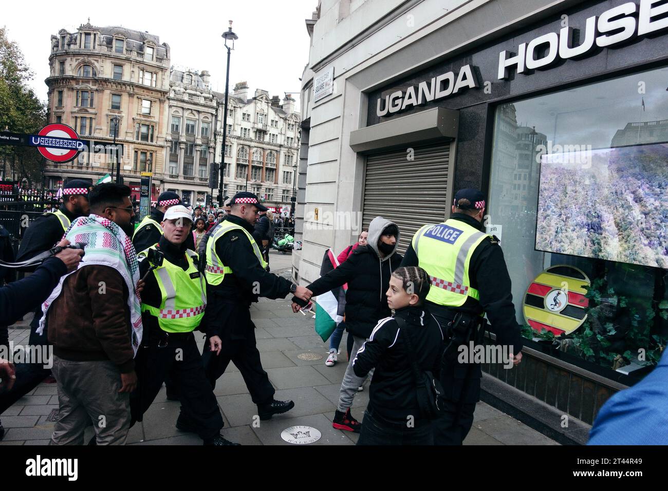 London, UK. 28th October 2023 Estimated hundreds of thousands march in ...
