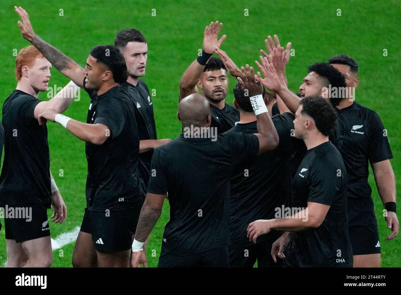 New Zealand's players warm up before the Rugby World Cup final match ...