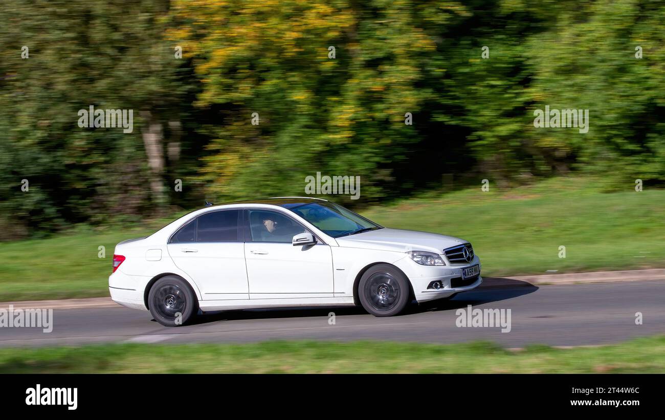 Milton Keynes,UK - Oct 28th 2023: 2008 white diesel engine Mercedes ...