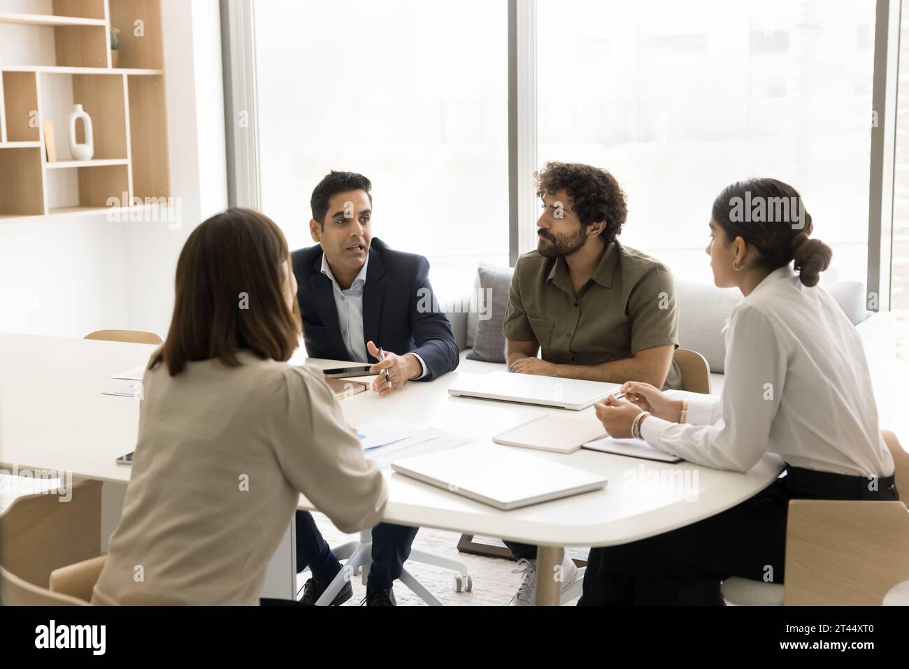 Group business meeting table hi-res stock photography and images - Alamy
