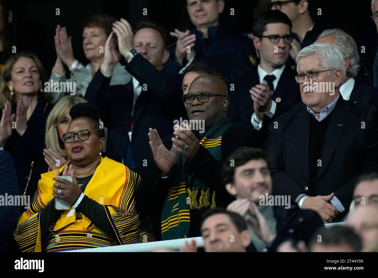 South African President Cyril Ramaphosa, centre, applauds after the ...