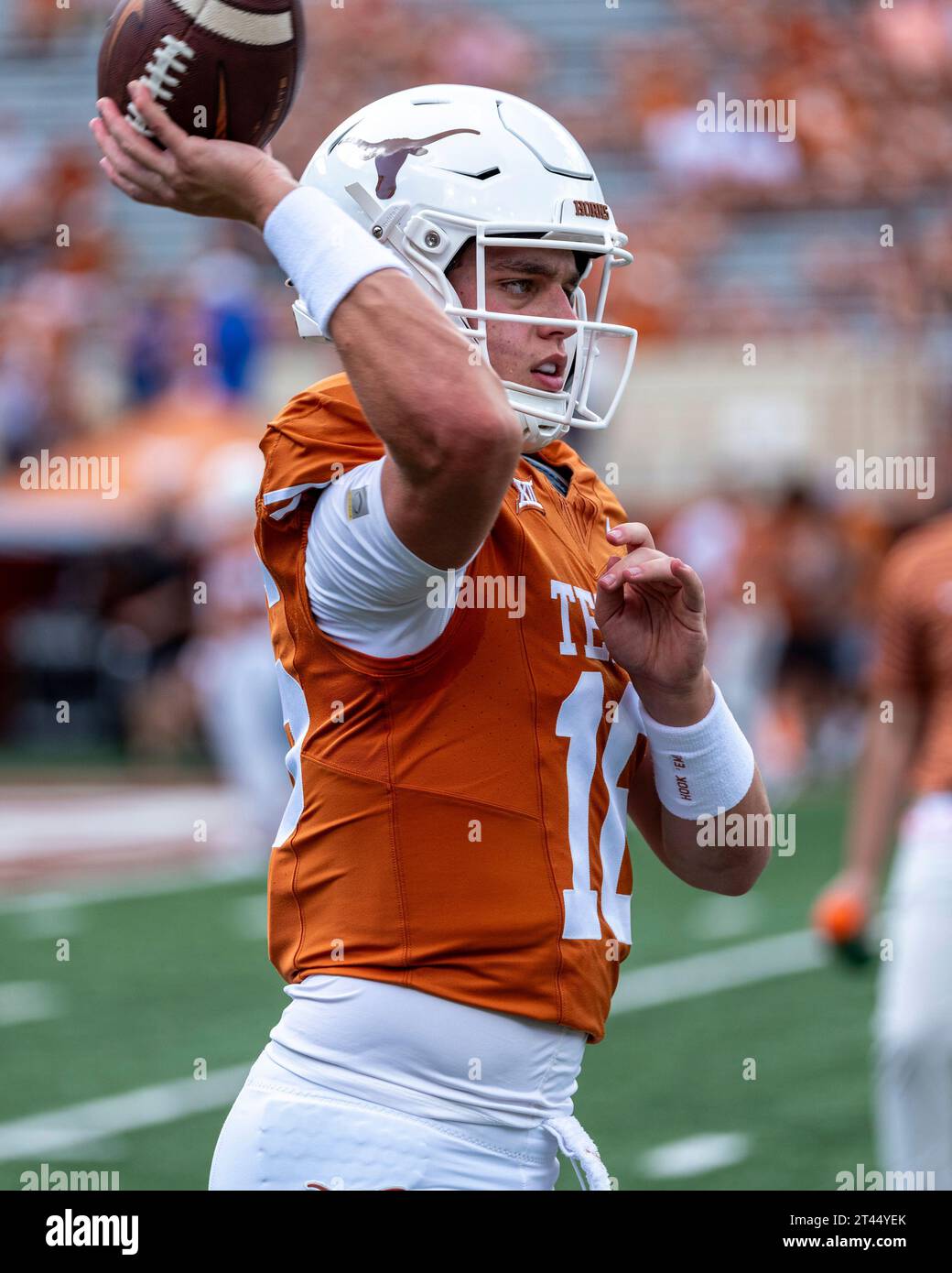 Oct 28, 2023. Arch Manning #16 of the Texas Longhorns warming up before ...