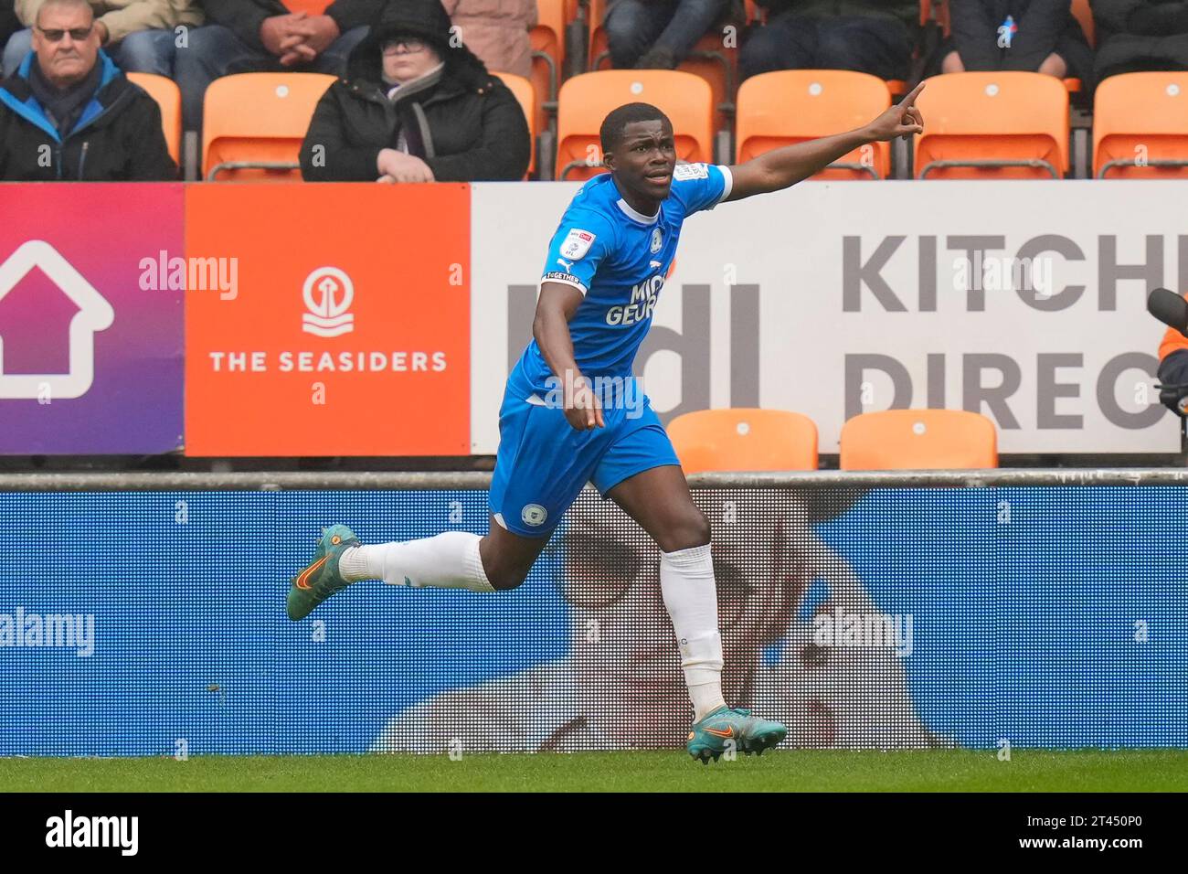 Soccer david ajiboye hi-res stock photography and images - Alamy