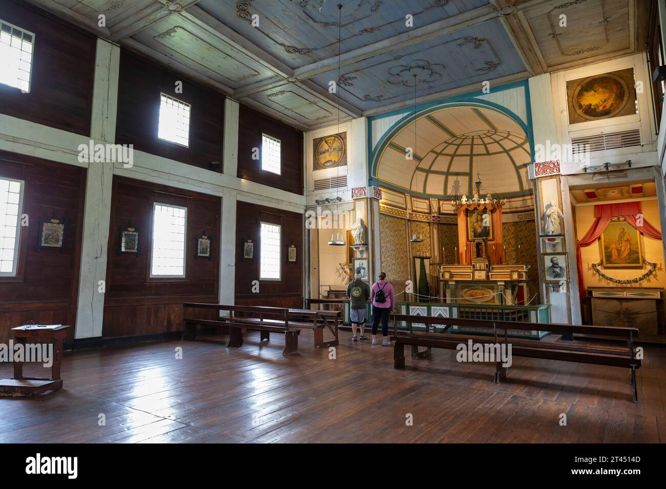 Couple indigenous peoples americas hi-res stock photography and images ...