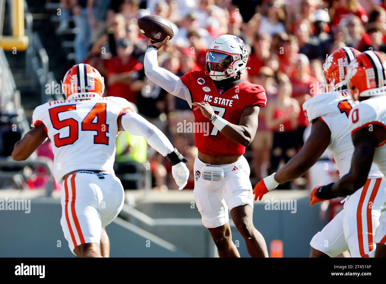 North Carolina State quarterback MJ Morris (7) passes the ball as ...