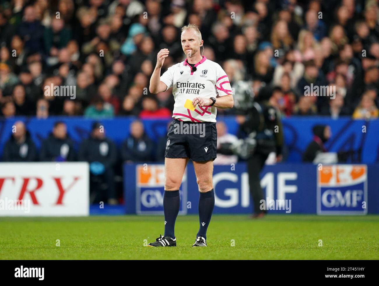 Referee Wayne Barnes after shows a yellow card to New Zealand's Sam ...