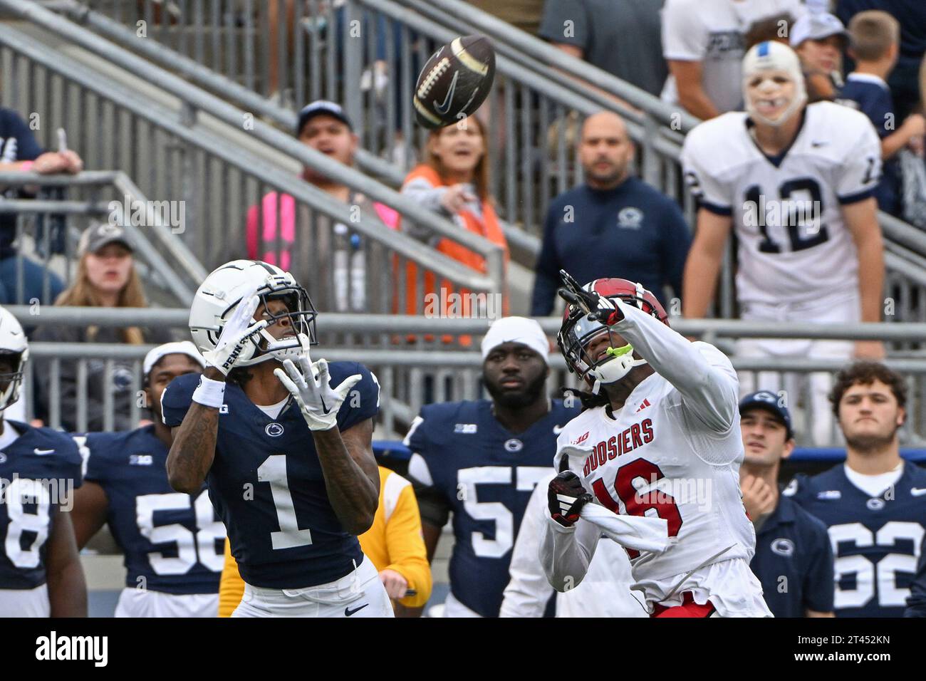 Penn State wide receiver KeAndre Lambert-Smith (1) catches a touchdown ...