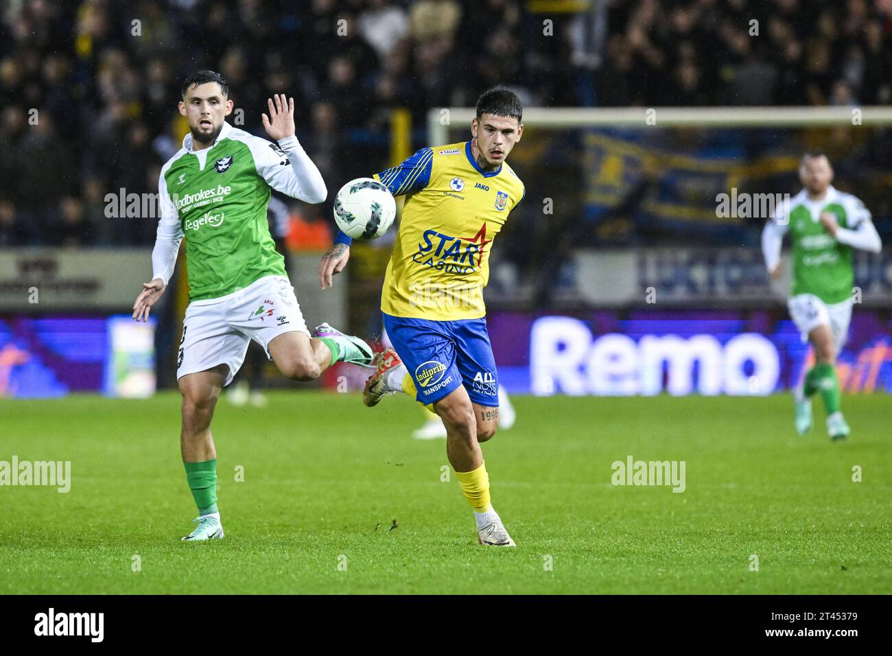 Beveren Waas, Belgium. 28th Oct, 2023. Francs Borains' Hedy Chaabi and ...