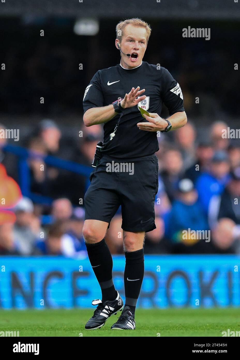Referee GAVIN WARD in action during the Sky Bet Championship match ...