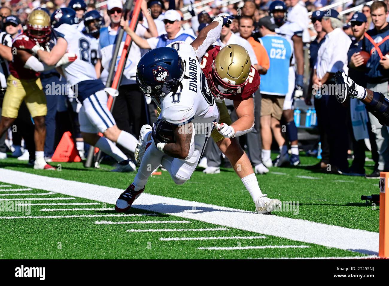 October 28, 2023: Boston College Eagles linebacker Vinny DePalma (42 ...