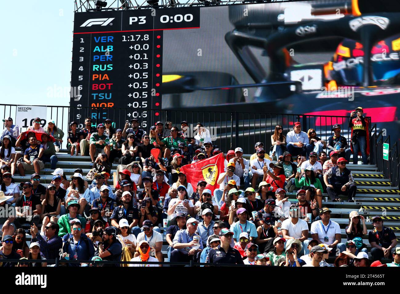 Mexico City, Mexico. 28th Oct, 2023. Circuit atmosphere - fans in the ...