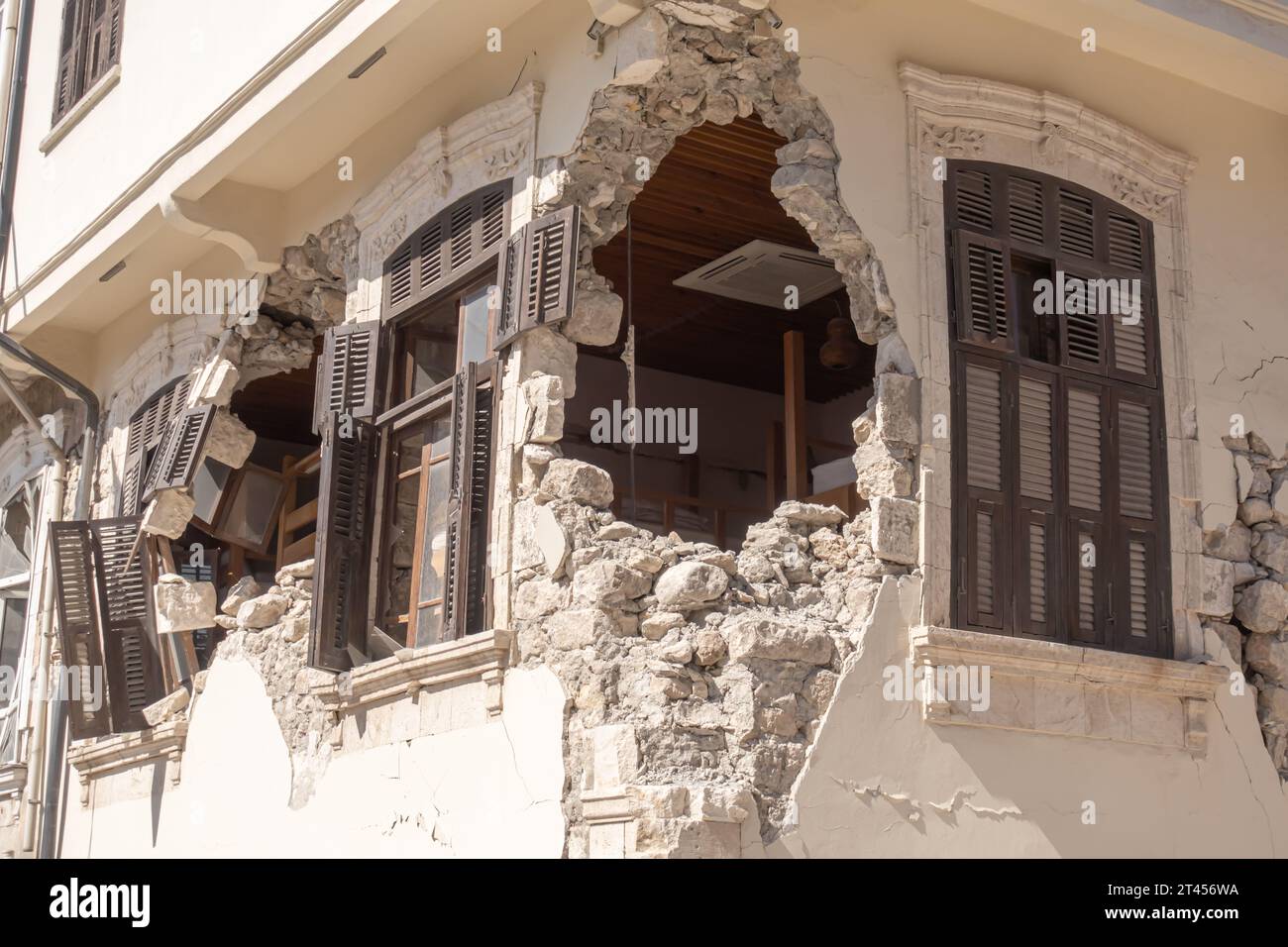 Turkish earthquake 2023 damage: historic ottoman houses in central ...