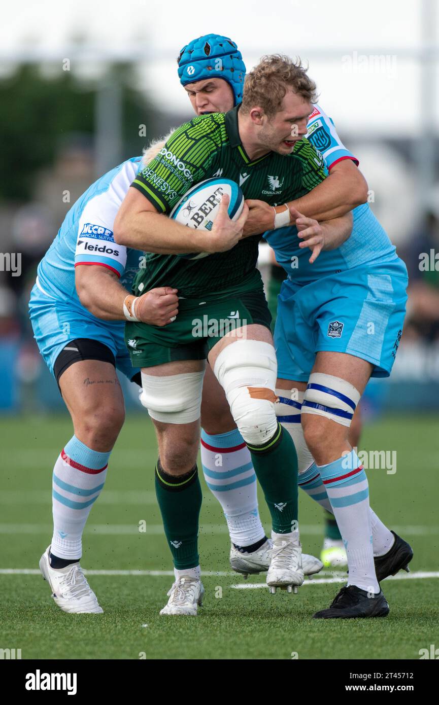Galway, Ireland. 28th Oct, 2023. Niall Murray of Connacht with the ball ...