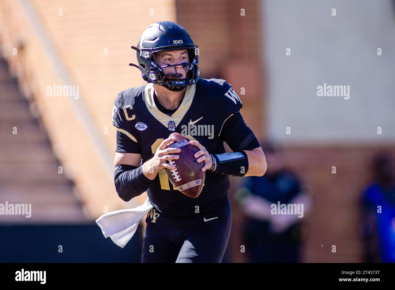 Winston-Salem, NC, USA. 28th Oct, 2023. Wake Forest Demon Deacons ...