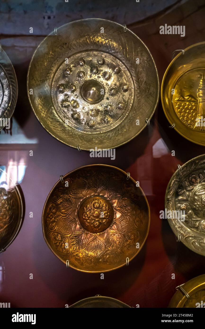Turkish copper bath bowls. Anatolia region Stock Photo - Alamy