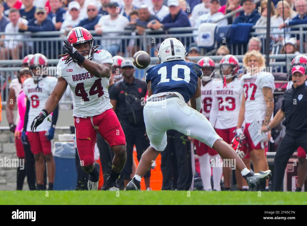 UNIVERSITY PARK, PA - OCTOBER 28: Penn State Nittany Lions Running Back ...