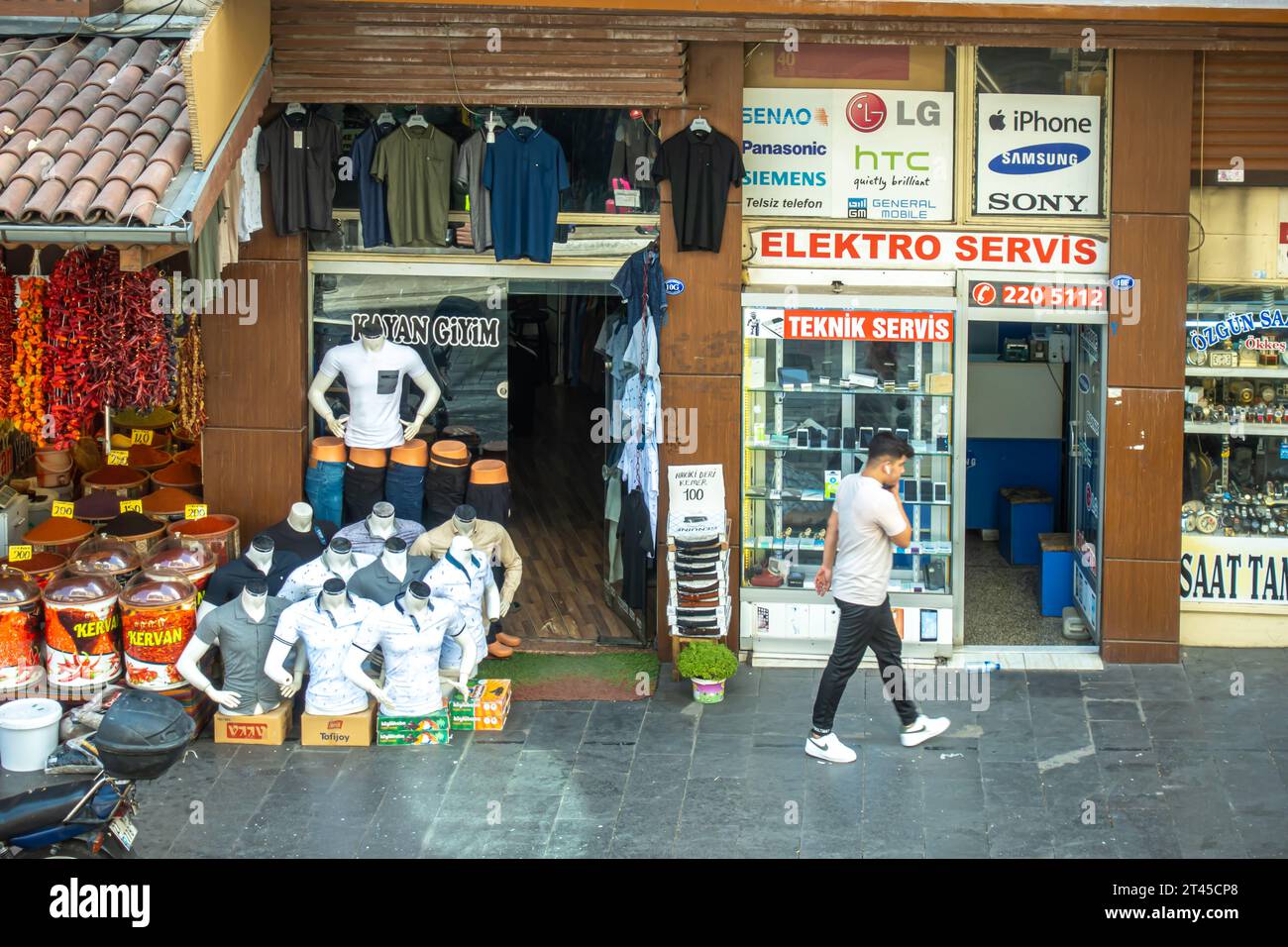 Street market shops central Gaziantep Turkey Stock Photo - Alamy