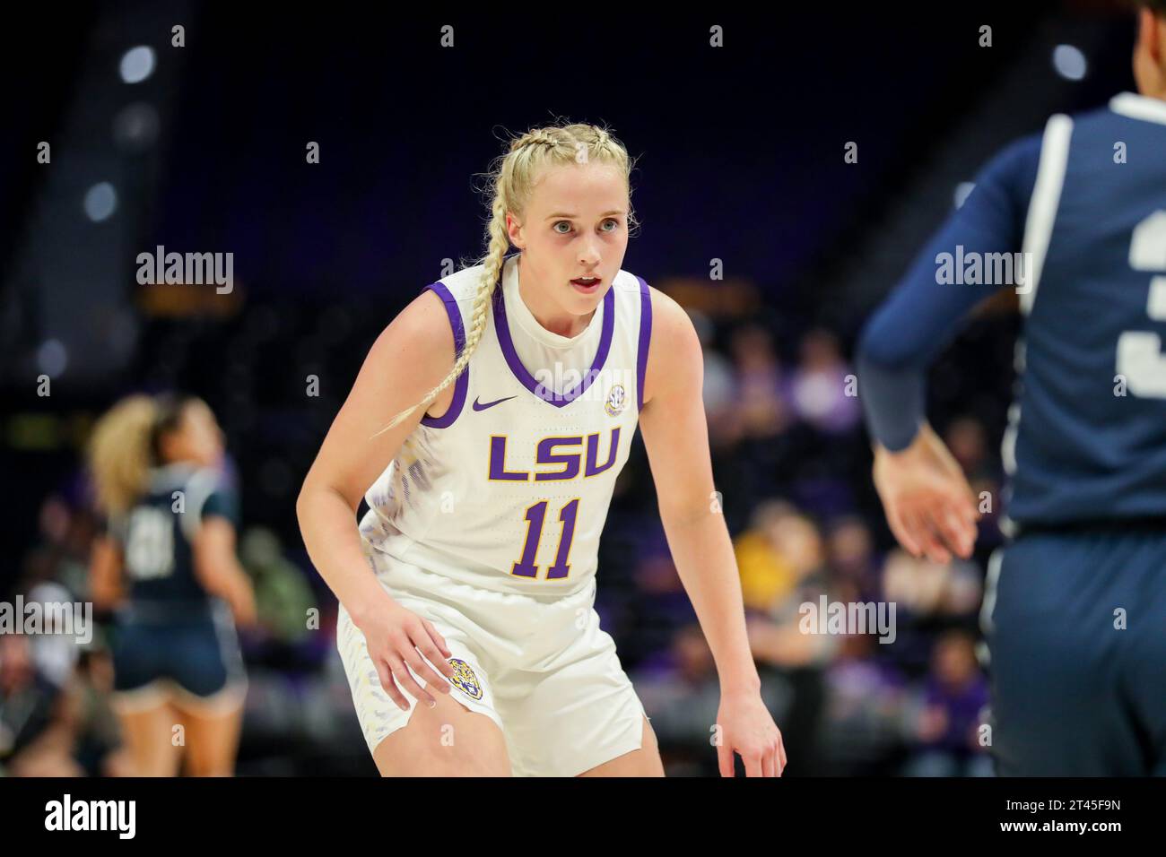 Baton Rouge, LA, USA. 26th Oct, 2023. LSU's Hailey Van Lith (11) tries ...
