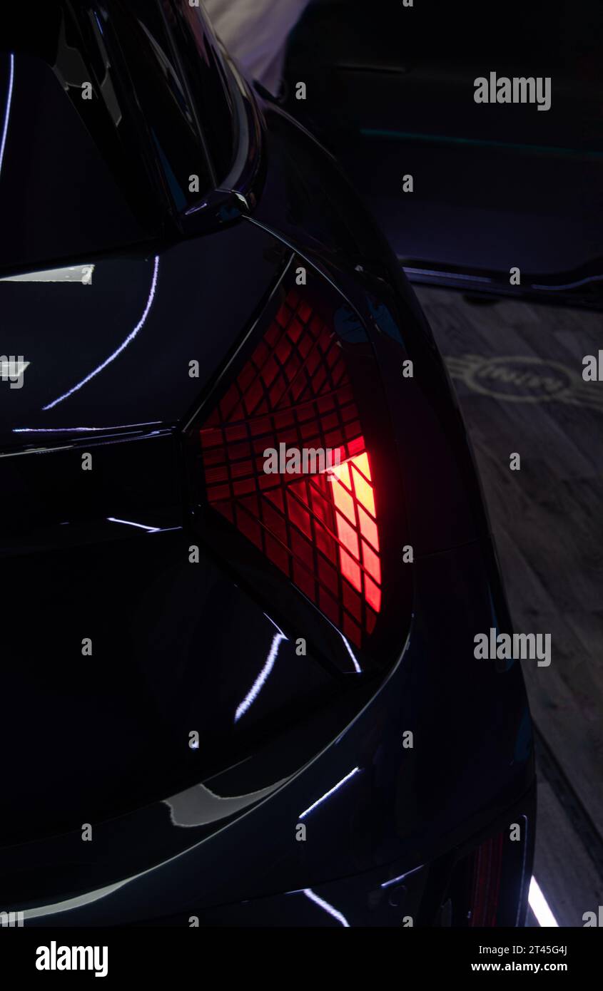 2024 Mini Cooper SE Sport Rear Lights Stock Photo - Alamy