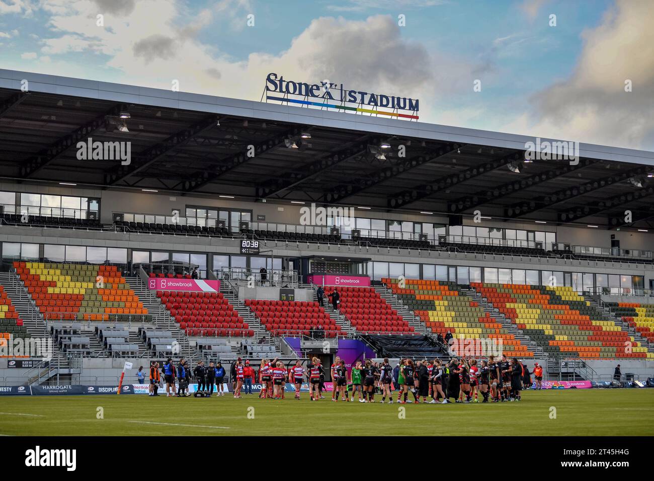London, UK. 28th Oct, 2023. Gloucester-Hartpury Women and Saracens ...