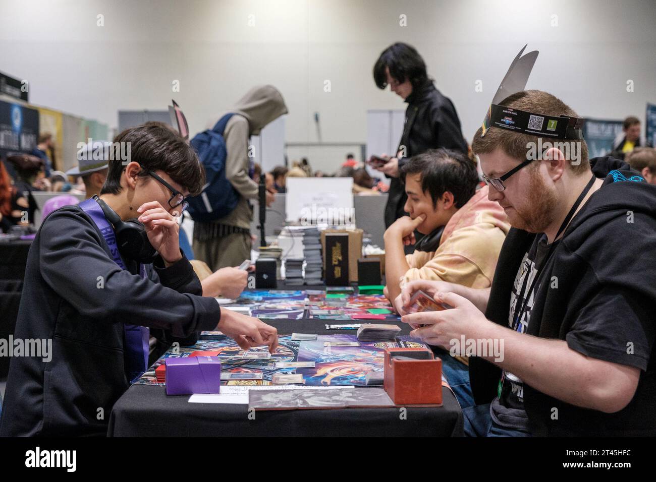 Comic book, anime, and video games fans return to London Excel Centre ...