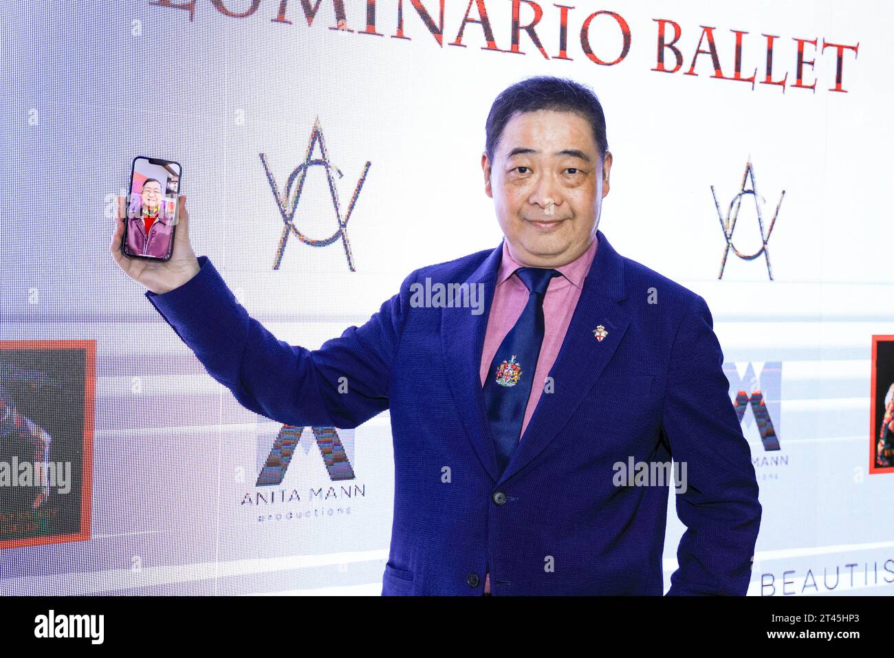 Ballet performance video hi-res stock photography and images - Alamy