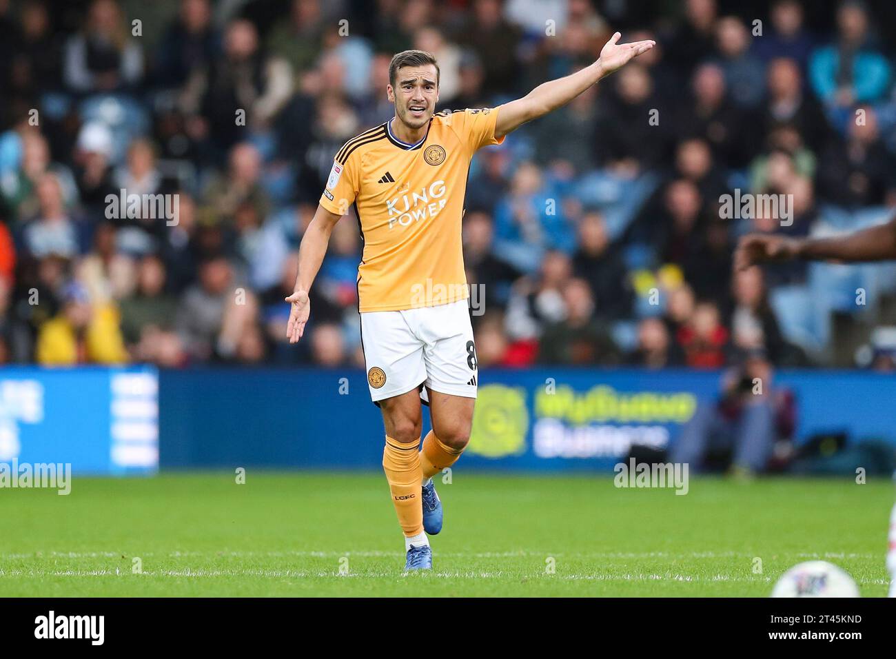 Leicester city midfielder harry winks 8 hi-res stock photography and ...