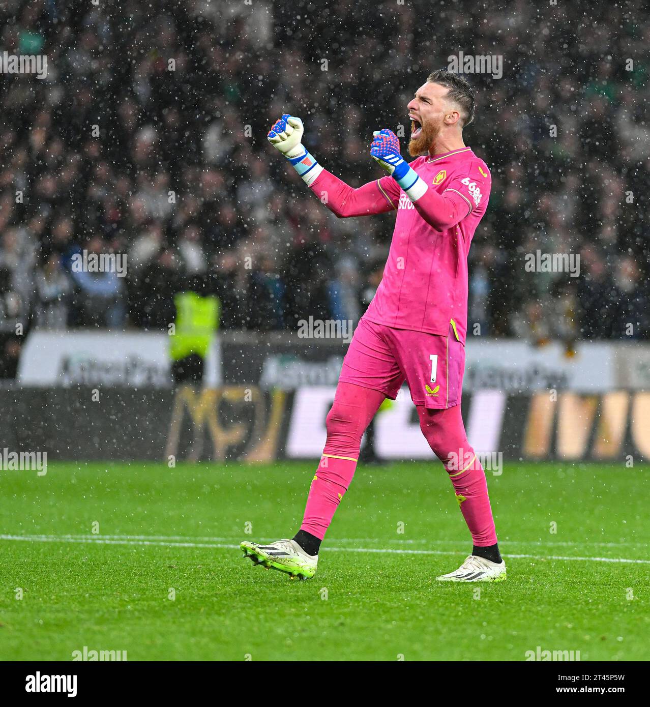 28th October 2023; Molineux Stadium, Wolverhampton, West Midlands ...