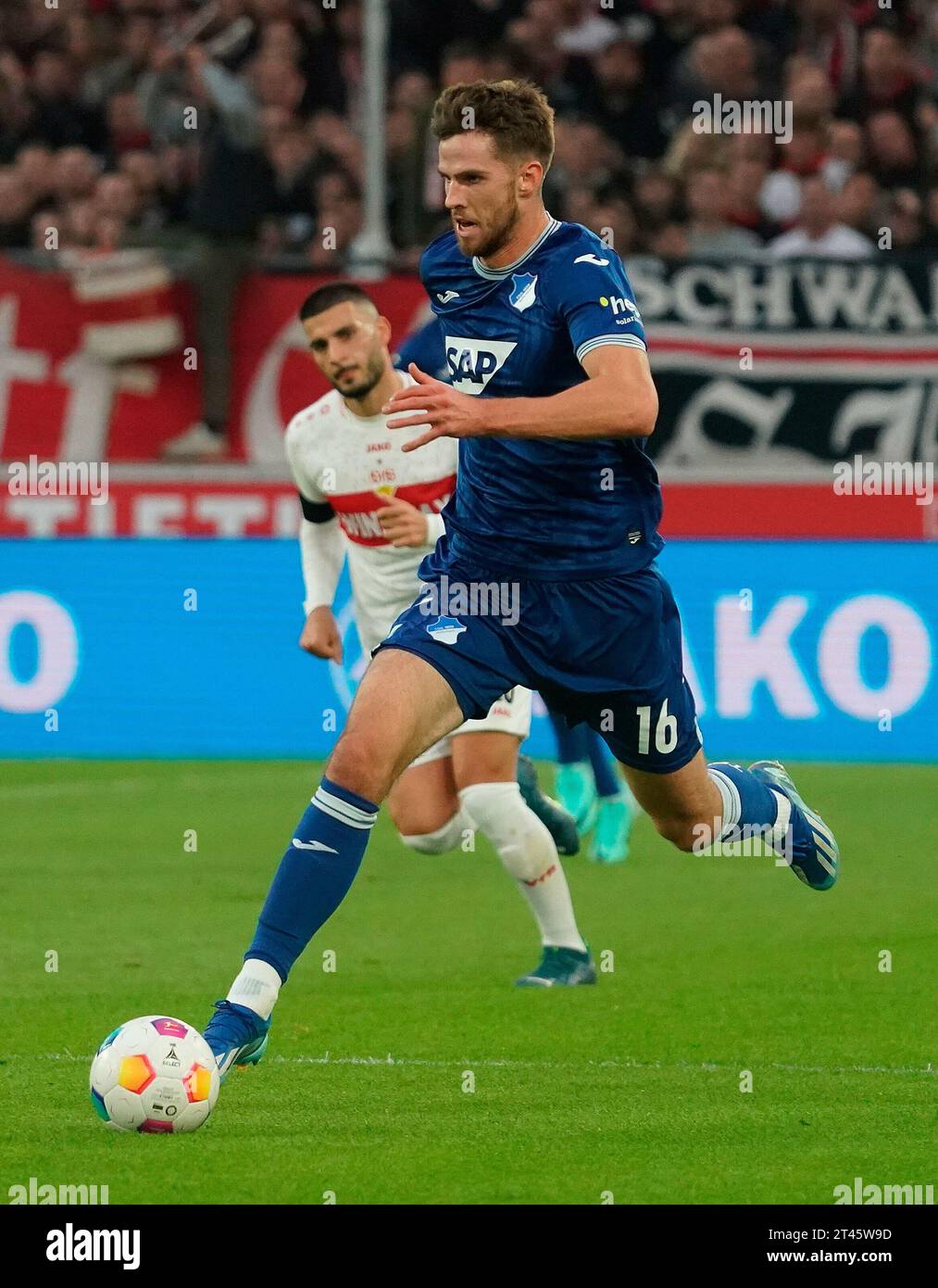 Stuttgart, Deutschland. 28th Oct, 2023. 10/28/2023, MHPArena, Stuttgart, GER, 1.FBL, VfB ...