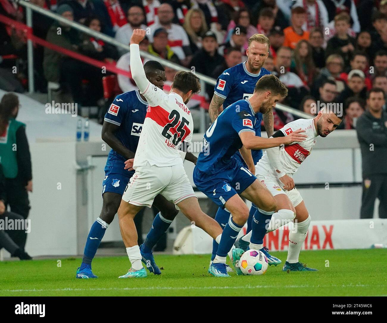 Stuttgart, Deutschland. 28th Oct, 2023. 10/28/2023, MHPArena, Stuttgart, GER, 1.FBL, VfB ...