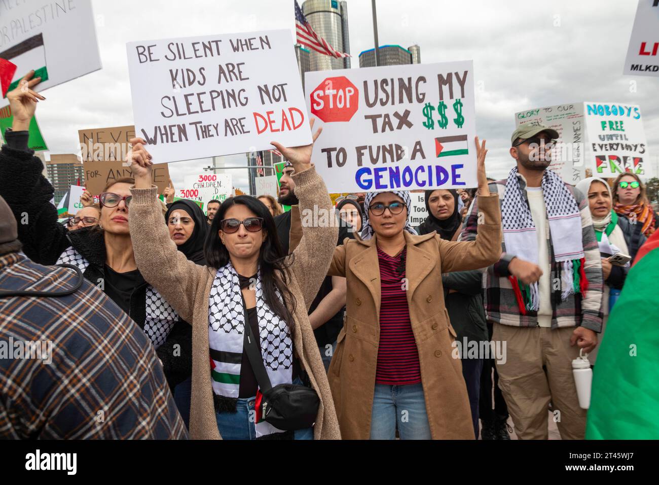 Detroit, Michigan, USA. 28th Oct, 2023. Thousands of Palestinian ...