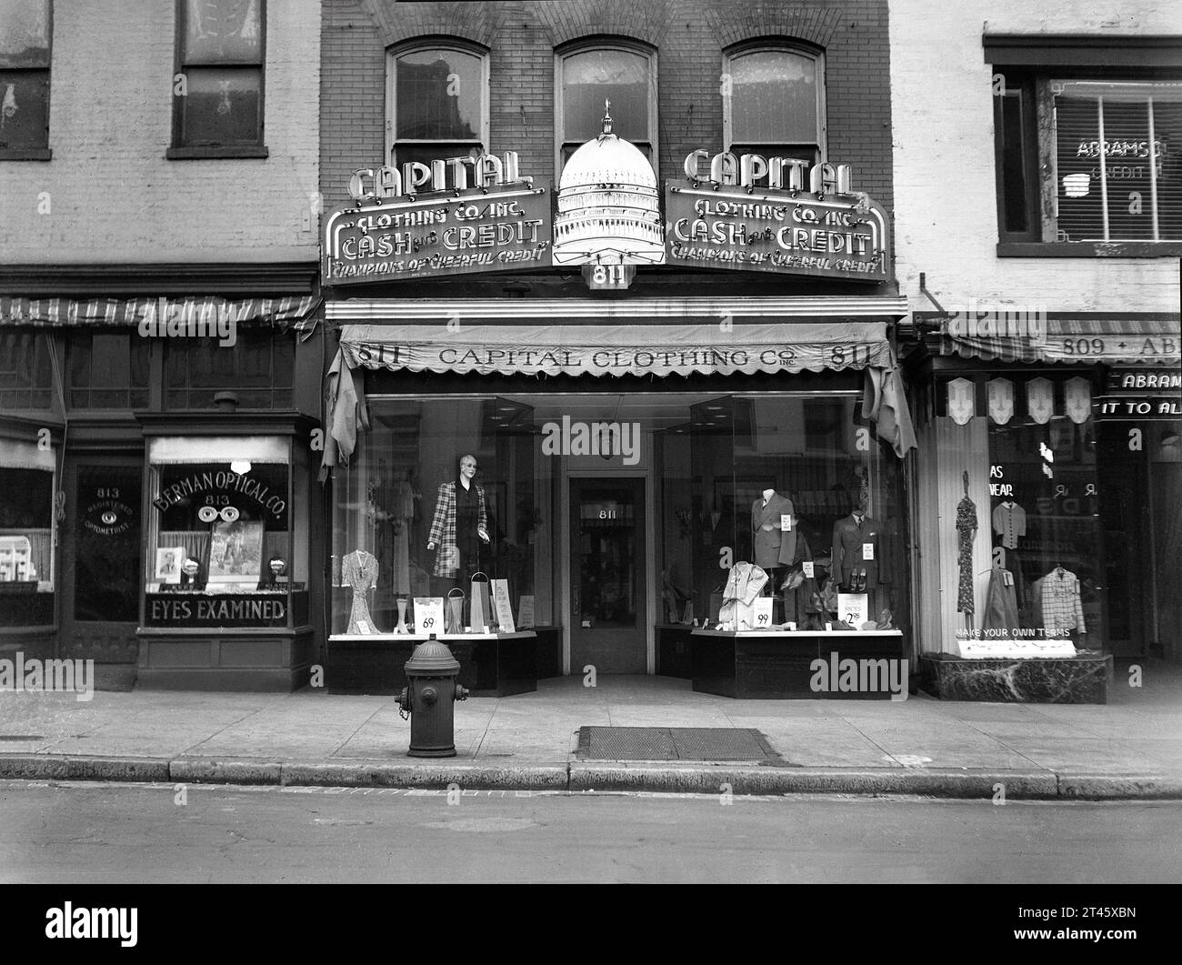 Archival washington d c street scene hi-res stock photography and ...