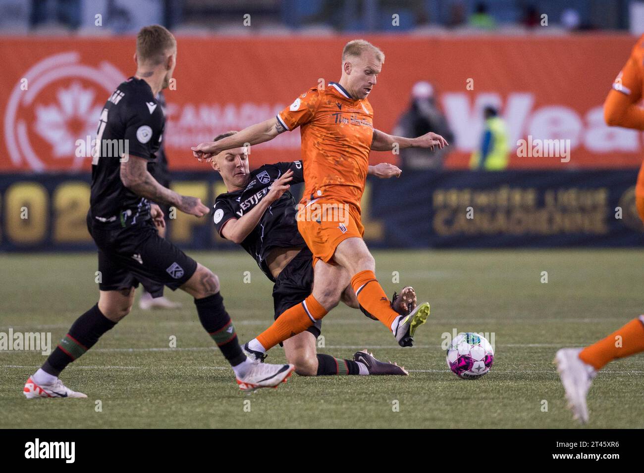Hamilton, Canada. 28th Oct, 2023. Forge FC midfielder Kyle Bekker (10 ...