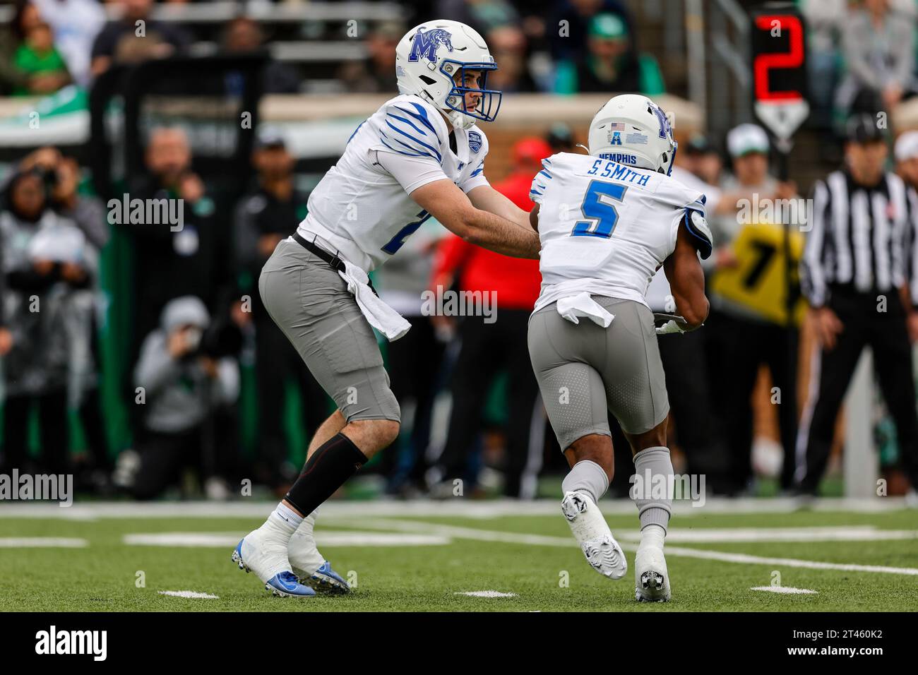 DENTON, TX - OCTOBER 28: Memphis Tigers quarterback Seth Henigan (2 ...