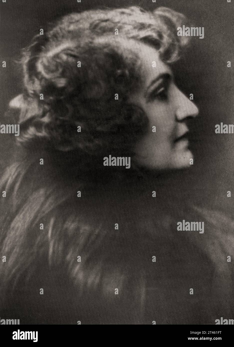 1935 c. , AUSTRIA : The austrian artist ALMA MAHLER Gropius Werfel ...