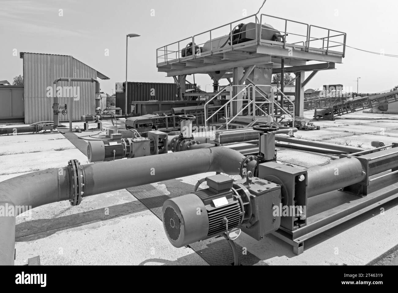 The dewatering and cleaning line Stock Photo - Alamy