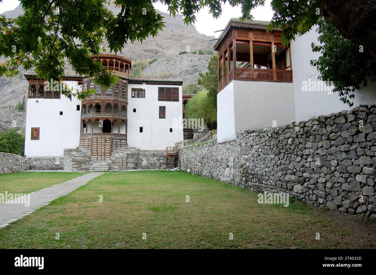 Khaplu palace hi-res stock photography and images - Alamy
