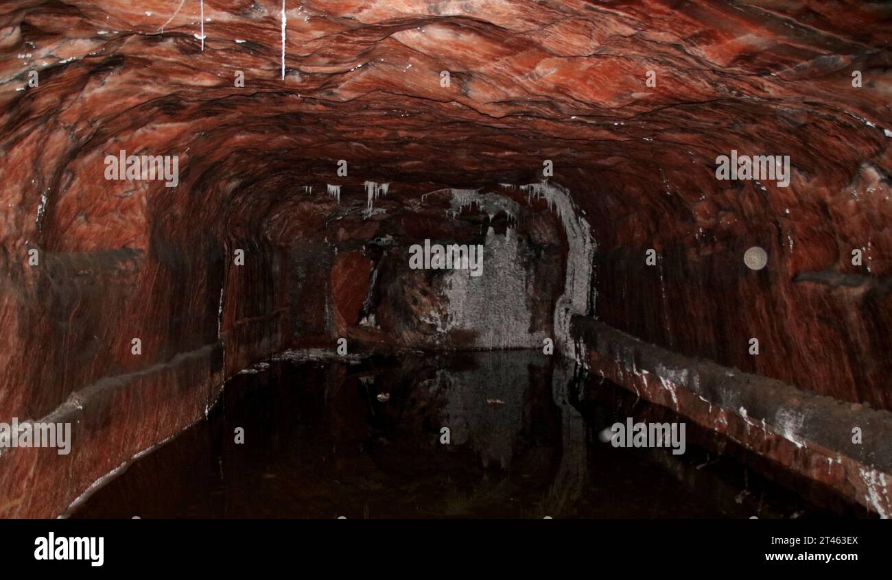 Khewra Salt Mines Stock Photo - Alamy