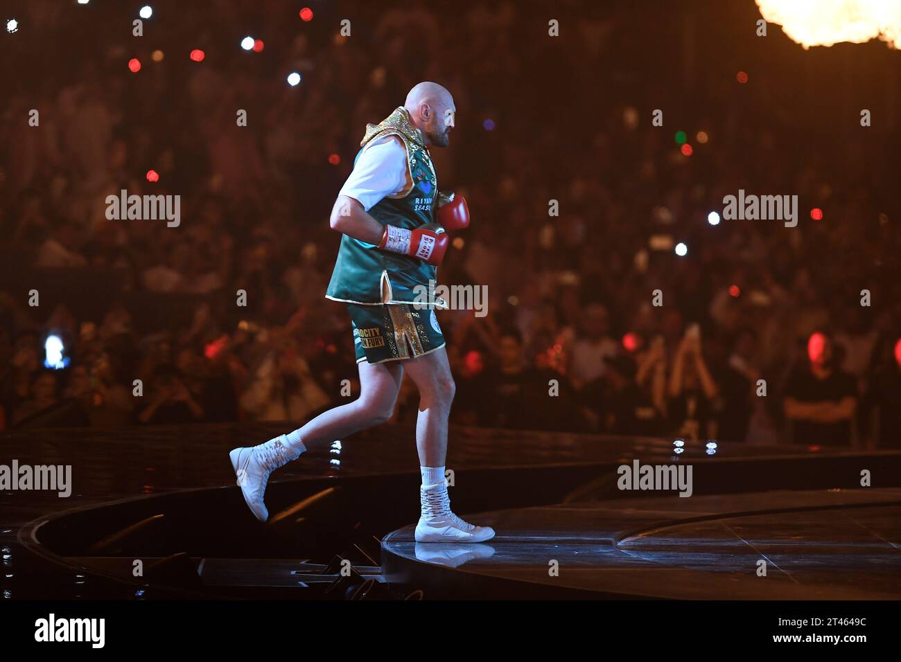 Tyson Fury, of England, the WBC and lineal heavyweight champion, is ...