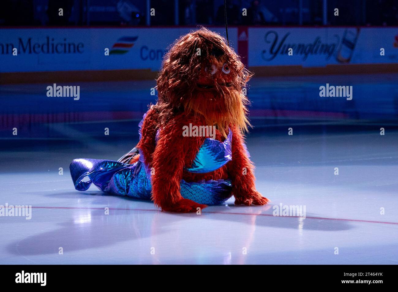 Philadelphia Flyers mascot Gritty dressed as the Little Mermaid ...