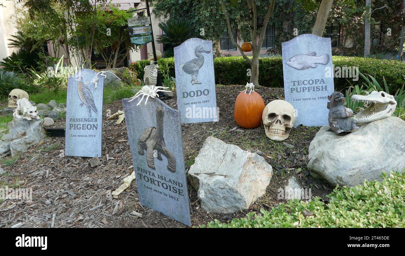 Los Angeles, California, USA 27th September 2023 Extinct Animals ...