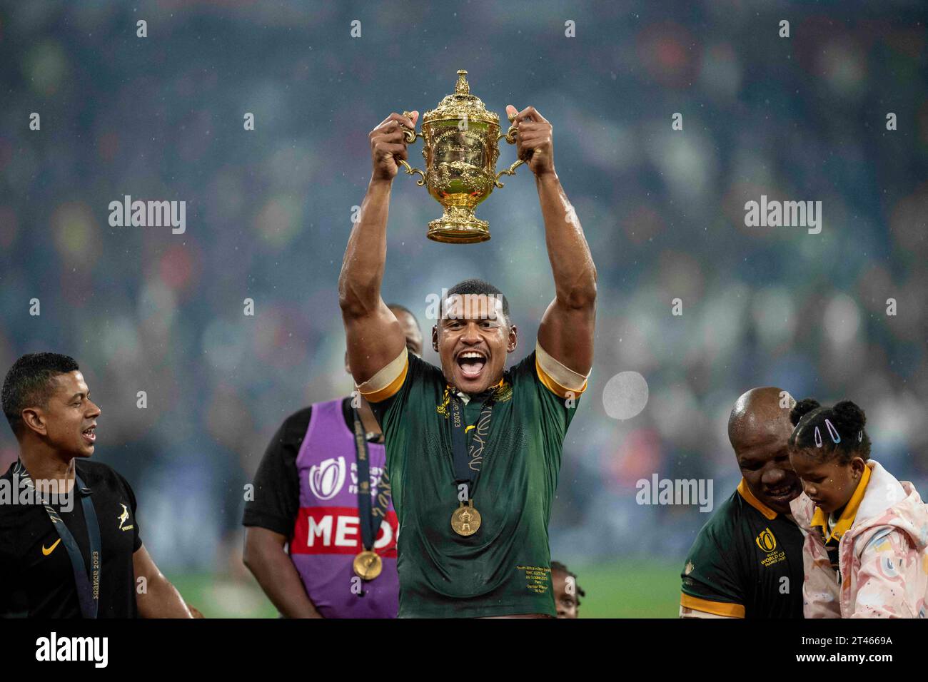 Damian Willemse of South Africa celebrates with the trophy after ...