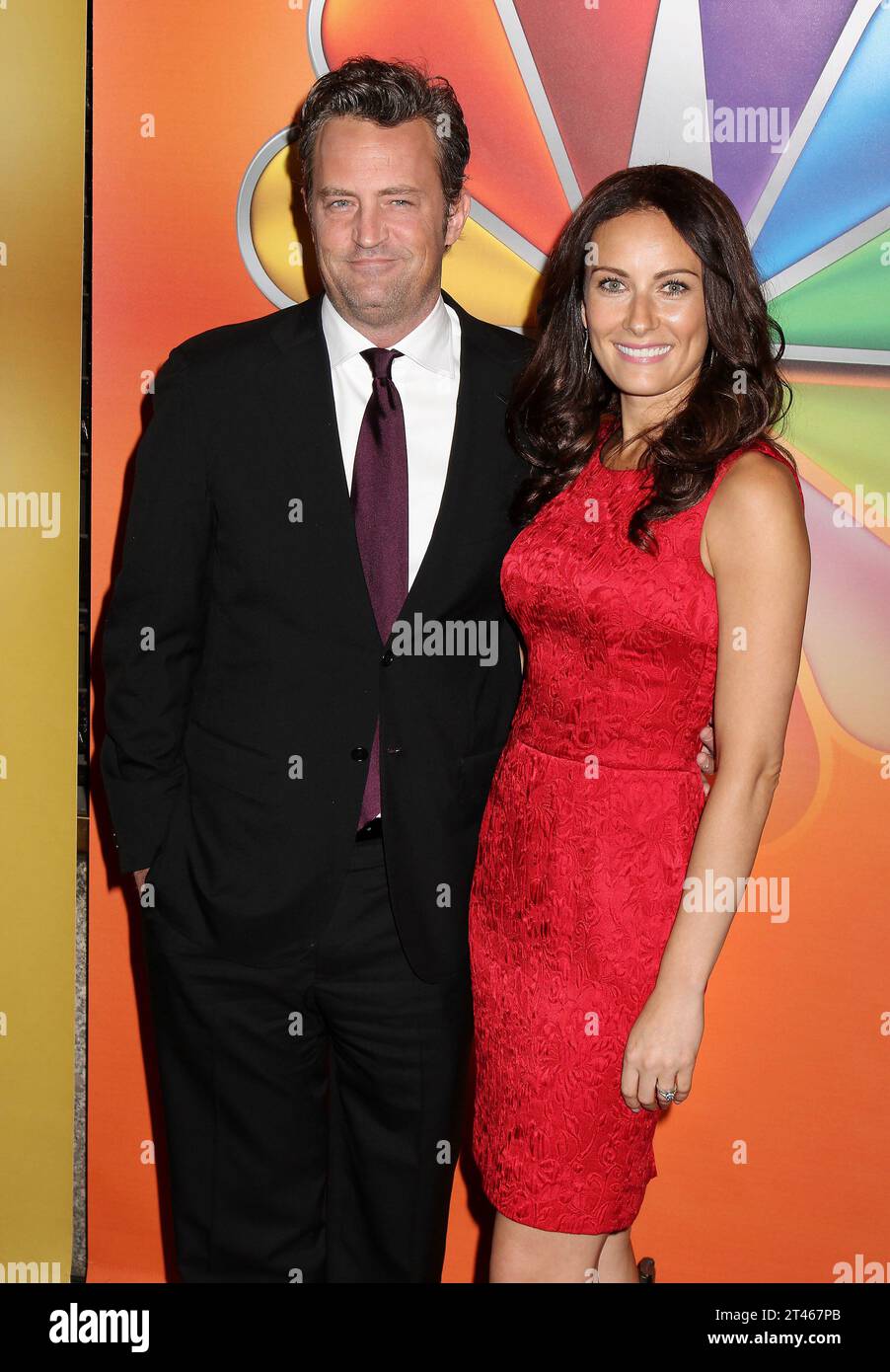 Matthew perry and laura benanti hi-res stock photography and images - Alamy